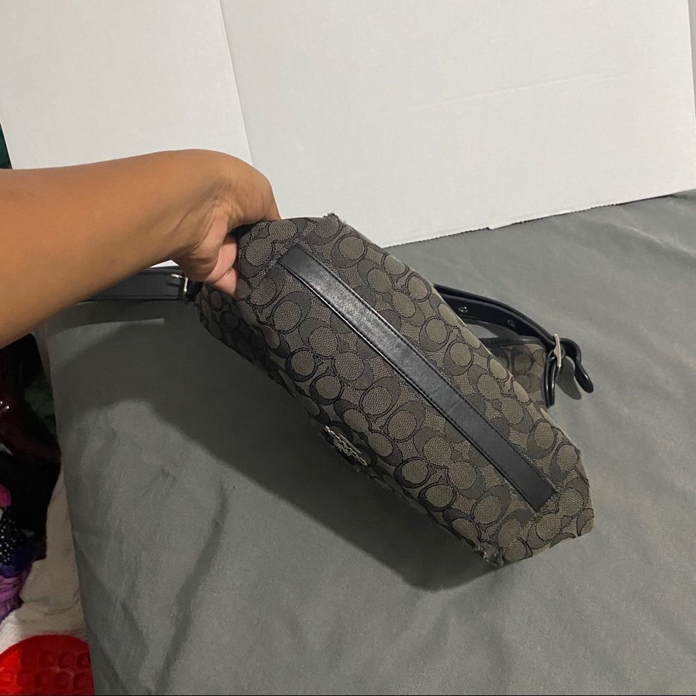 Coach Signature Black Hobo Bag - Gem